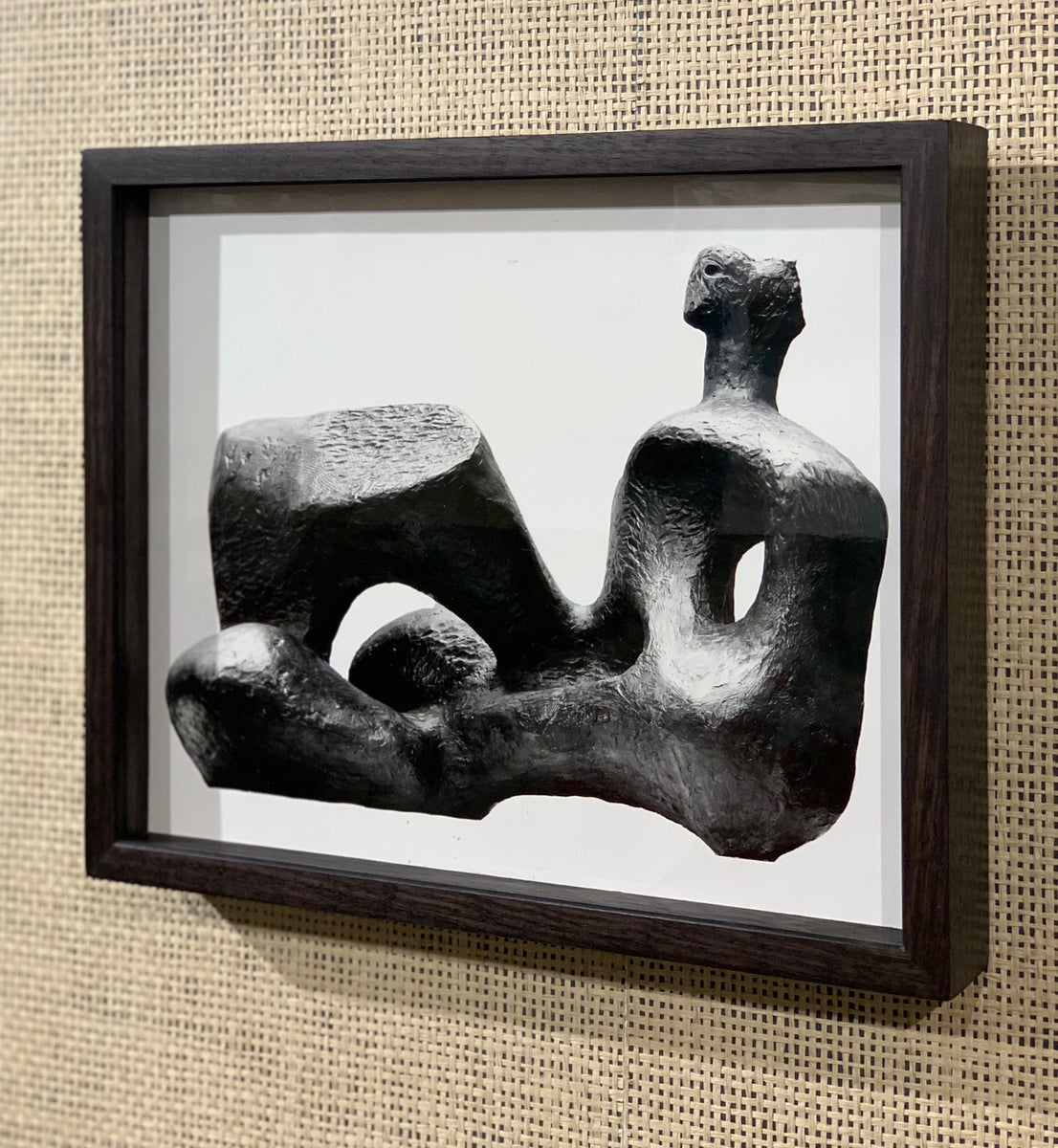 'Reclining Figure, 1957 Sculpture by Henry Moore' - original vintage p ...